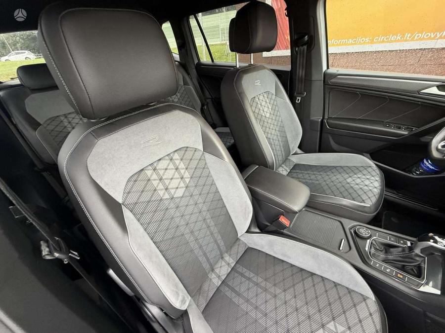 Pelēks Volkswagen Tiguan Allspace 2023 Tauragė, ar dzinēja tilpumu 2.00 L un nobraukumu 200 tūkst. km par 23300 €, foto 16 vietnē AUTOMOTO.COM.LV