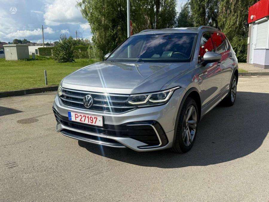 Grey Volkswagen Tiguan Allspace 2023 in Taurage, with an engine capacity of 2.00 L and mileage of 200 thousand km for 23500 €, photo 3 on AUTOMOTO.COM.LV