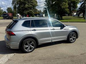 Grey Volkswagen Tiguan Allspace 2023 in Taurage, with an engine capacity of 2.00 L and mileage of 200 thousand km for 23500 €, photo 8 on AUTOMOTO.COM.LV