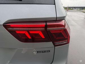 Grey Volkswagen Tiguan Allspace 2023 in Taurage, with an engine capacity of 2.00 L and mileage of 200 thousand km for 23500 €, photo 13 on AUTOMOTO.COM.LV