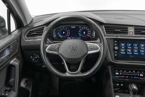 Grey Volkswagen Tiguan Allspace 2024 in Vilnius, with an engine capacity of 1.50 L and mileage of 53 thousand km for 29850 €, photo 10 on AUTOMOTO.COM.LV