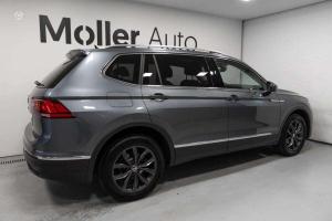 Pelēks Volkswagen Tiguan Allspace 2024 Viļņa, ar dzinēja tilpumu 1.50 L un nobraukumu 49 tūkst. km par 27550 €, foto 4 vietnē AUTOMOTO.COM.LV