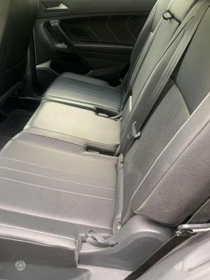 Pelēks Volkswagen Tiguan Allspace 2024 Kauņa, ar dzinēja tilpumu 2.00 L un nobraukumu 16 tūkst. km par 22400 €, foto 7 vietnē AUTOMOTO.COM.LV