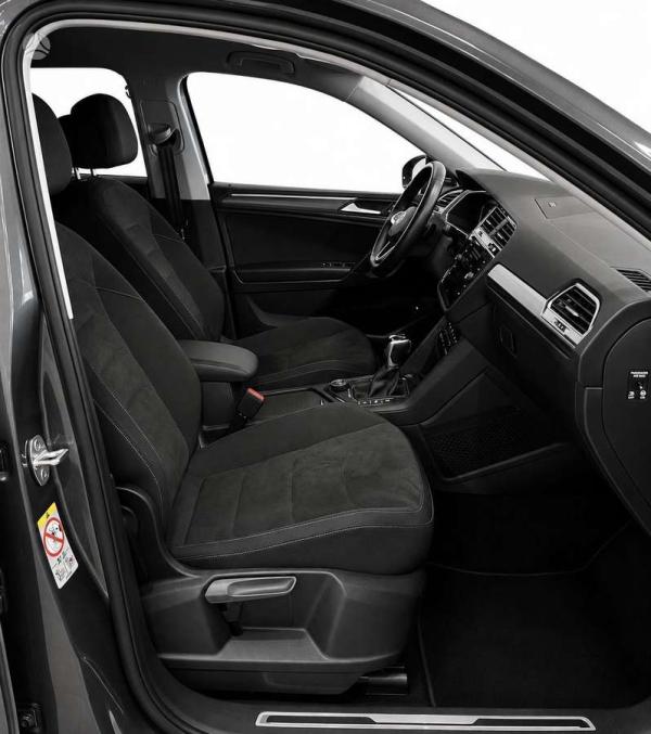 Pelēks Volkswagen Tiguan Allspace 2025 Kauņa, ar dzinēja tilpumu 1.98 L un nobraukumu 46 tūkst. km par 33900 €, foto 6 vietnē AUTOMOTO.COM.LV