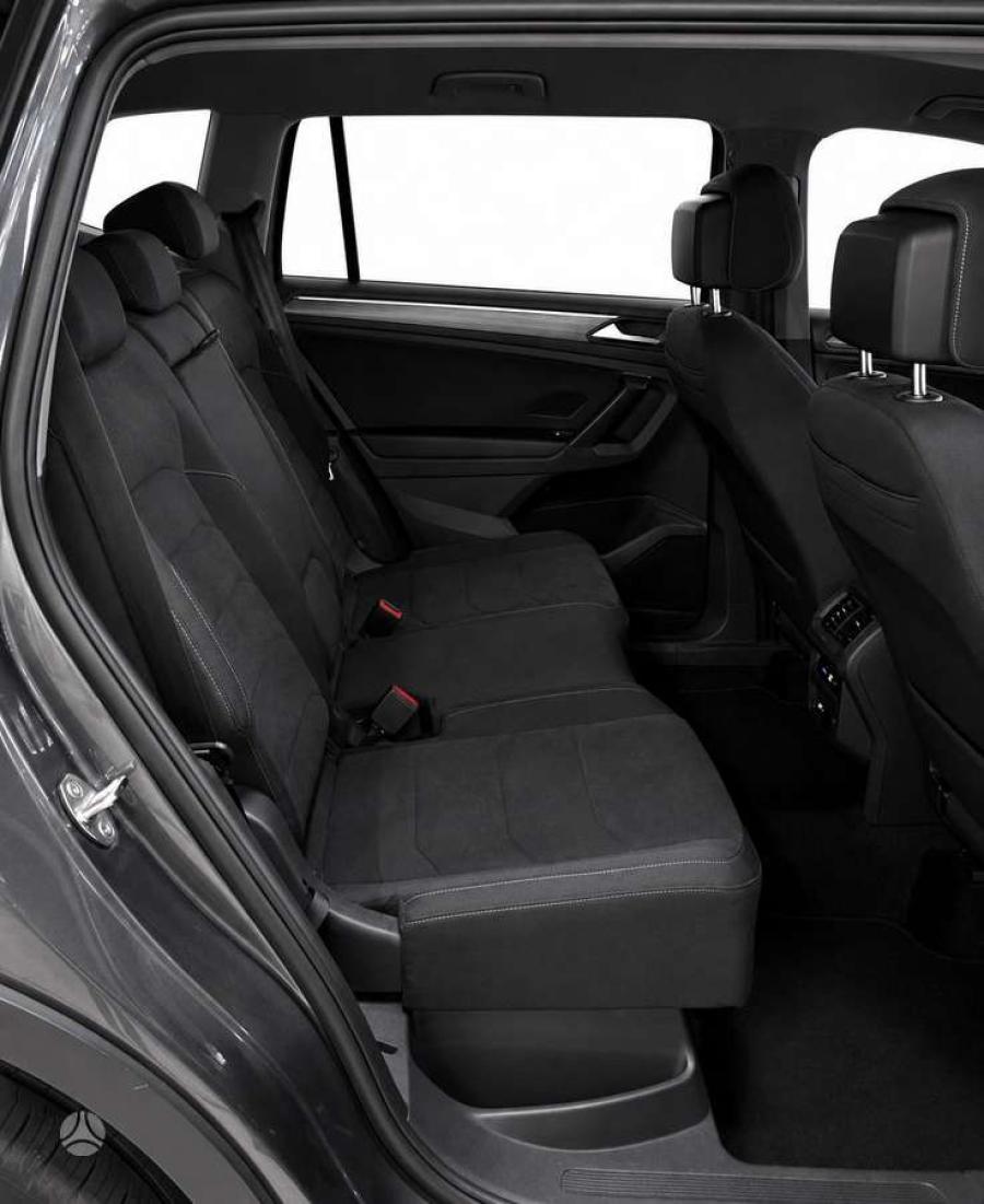 Pelēks Volkswagen Tiguan Allspace 2025 Kauņa, ar dzinēja tilpumu 1.98 L un nobraukumu 46 tūkst. km par 33900 €, foto 7 vietnē AUTOMOTO.COM.LV