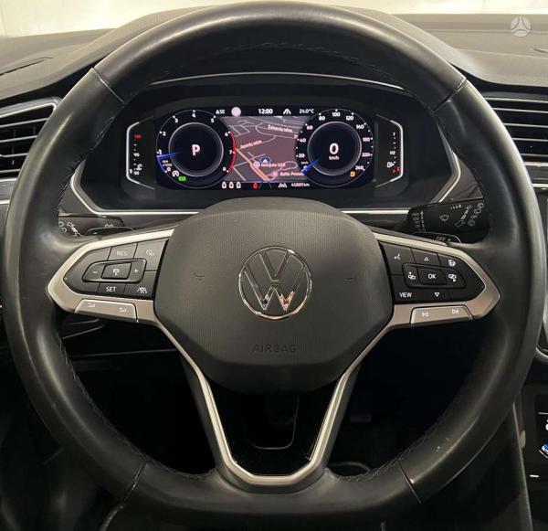 Pelēks Volkswagen Tiguan Allspace 2025 Kauņa, ar dzinēja tilpumu 1.98 L un nobraukumu 46 tūkst. km par 33900 €, foto 9 vietnē AUTOMOTO.COM.LV