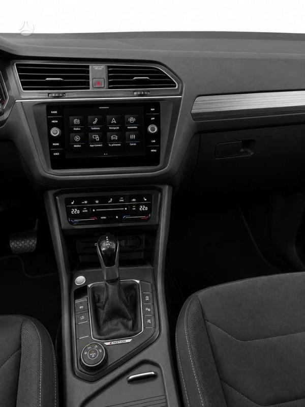 Pelēks Volkswagen Tiguan Allspace 2025 Kauņa, ar dzinēja tilpumu 1.98 L un nobraukumu 46 tūkst. km par 33900 €, foto 11 vietnē AUTOMOTO.COM.LV