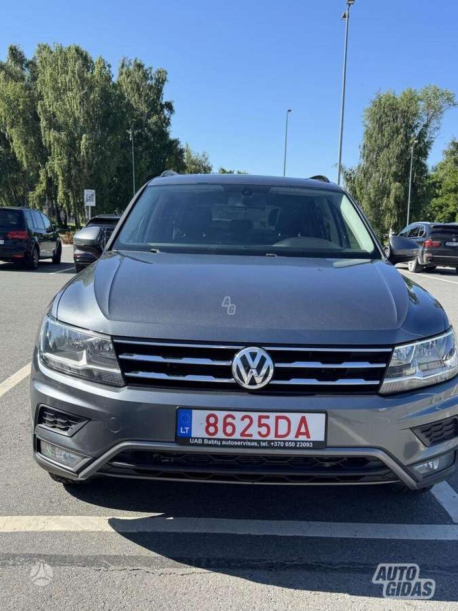 Серый Фольксваген Tiguan Allspace 2018 в Паланга, объемом двигателя 2.00 л и пробегом 131 тыс. км за 16950 €, фото 3 на AUTOMOTO.COM.LV