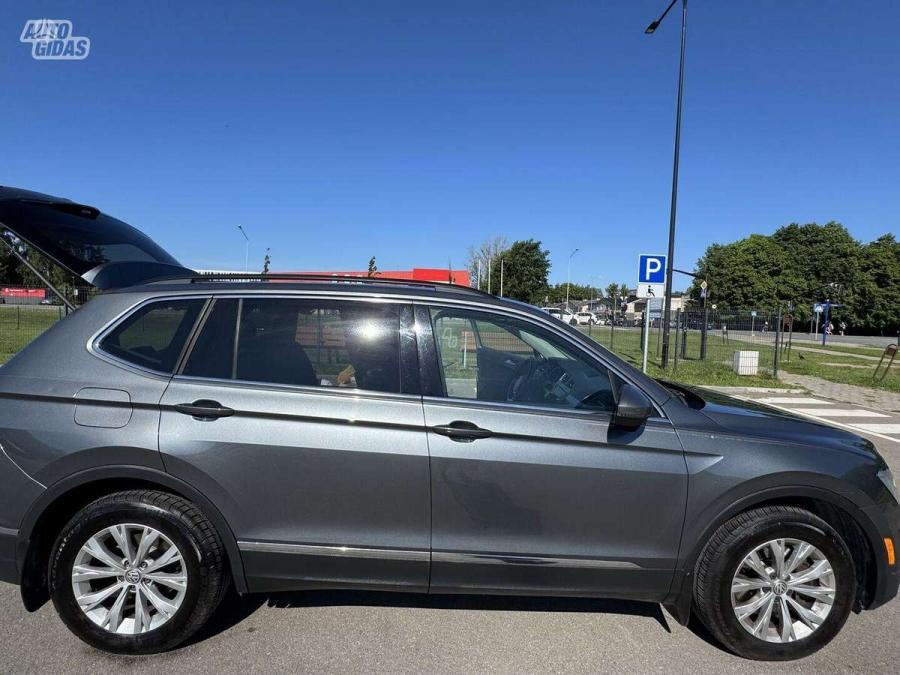 Серый Фольксваген Tiguan Allspace 2018 в Паланга, объемом двигателя 2.00 л и пробегом 131 тыс. км за 16950 €, фото 6 на AUTOMOTO.COM.LV