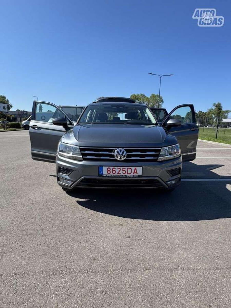 Серый Фольксваген Tiguan Allspace 2018 в Паланга, объемом двигателя 2.00 л и пробегом 131 тыс. км за 16950 €, фото 8 на AUTOMOTO.COM.LV