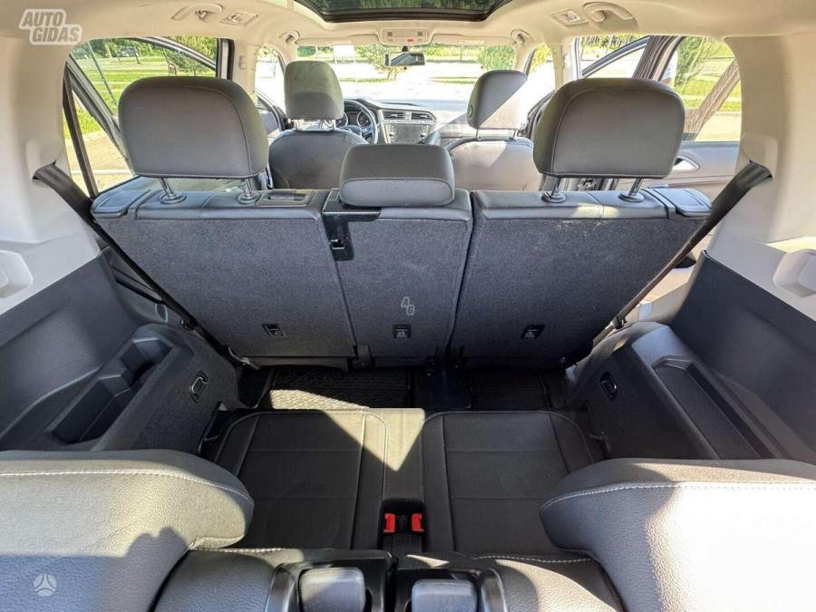 Серый Фольксваген Tiguan Allspace 2018 в Паланга, объемом двигателя 2.00 л и пробегом 131 тыс. км за 16950 €, фото 14 на AUTOMOTO.COM.LV