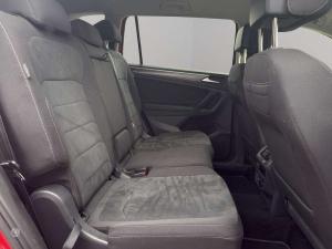Sarkans Volkswagen Tiguan Allspace 2023 Kauņa, ar dzinēja tilpumu 1.50 L un nobraukumu 105 tūkst. km par 26999 €, foto 10 vietnē AUTOMOTO.COM.LV