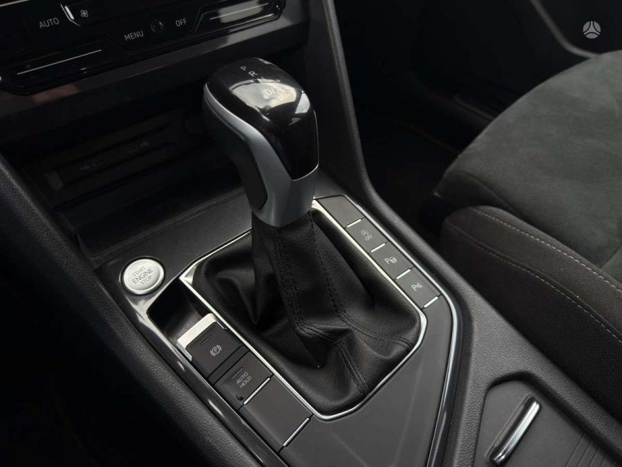 Sarkans Volkswagen Tiguan Allspace 2023 Kauņa, ar dzinēja tilpumu 1.50 L un nobraukumu 105 tūkst. km par 26999 €, foto 16 vietnē AUTOMOTO.COM.LV