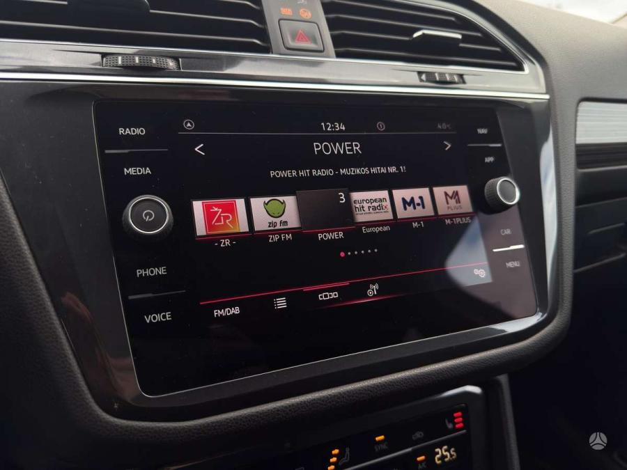 Sarkans Volkswagen Tiguan Allspace 2023 Kauņa, ar dzinēja tilpumu 1.50 L un nobraukumu 105 tūkst. km par 26999 €, foto 18 vietnē AUTOMOTO.COM.LV