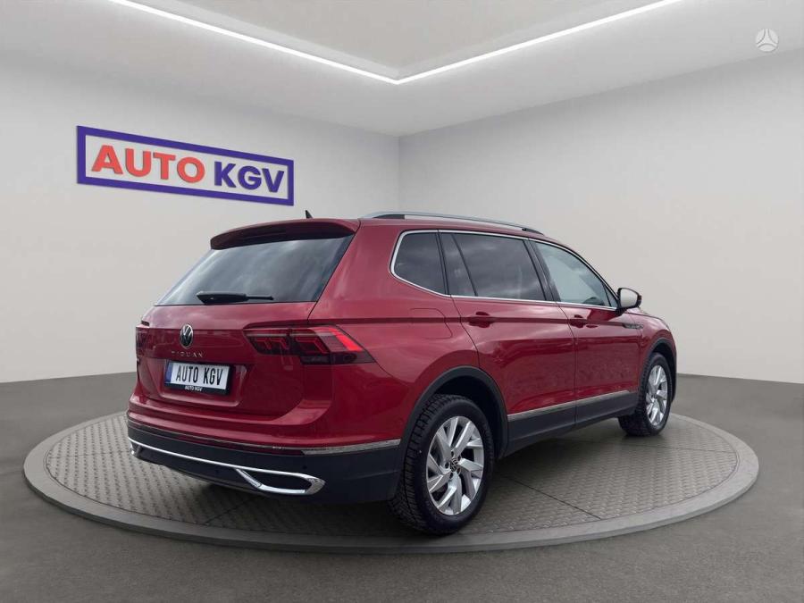 Sarkans Volkswagen Tiguan Allspace 2023 Kauņa, ar dzinēja tilpumu 1.50 L un nobraukumu 105 tūkst. km par 26999 €, foto 6 vietnē AUTOMOTO.COM.LV