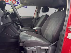 Sarkans Volkswagen Tiguan Allspace 2023 Kauņa, ar dzinēja tilpumu 1.50 L un nobraukumu 105 tūkst. km par 26999 €, foto 15 vietnē AUTOMOTO.COM.LV