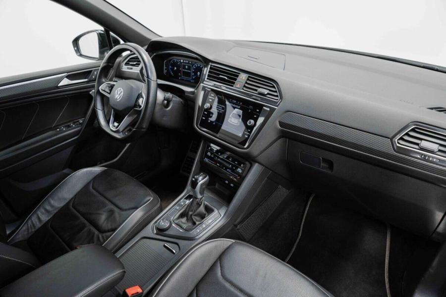 Volkswagen Tiguan Allspace 2023 in Tallinn, with an engine capacity of 2.00 L and mileage of 100 thousand km for 30350 €, photo 8 on AUTOMOTO.COM.LV