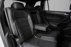 Volkswagen Tiguan Allspace 2023 in Tallinn, with an engine capacity of 2.00 L and mileage of 100 thousand km for 30350 €, photo 14 on AUTOMOTO.COM.LV