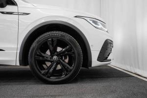Volkswagen Tiguan Allspace 2023 in Tallinn, with an engine capacity of 2.00 L and mileage of 100 thousand km for 30350 €, photo 17 on AUTOMOTO.COM.LV