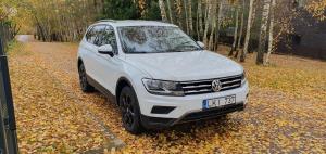 White Volkswagen Tiguan Allspace 2018 in Vilnius, with an engine capacity of 1.98 L and mileage of 75 thousand km for 15999 €, photo 8 on AUTOMOTO.COM.LV
