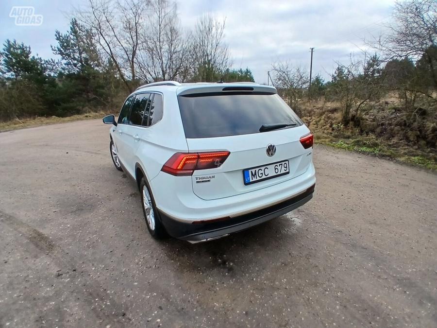 Balts Volkswagen Tiguan Allspace 2018 Utena, ar dzinēja tilpumu 2.00 L un nobraukumu 137 tūkst. km par 17000 €, foto 4 vietnē AUTOMOTO.COM.LV