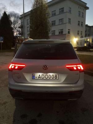 White Volkswagen Tiguan Allspace 2018 in Kaunas, with an engine capacity of 1.98 L and mileage of 200 thousand km for 13999 €, photo  on AUTOMOTO.COM.LV