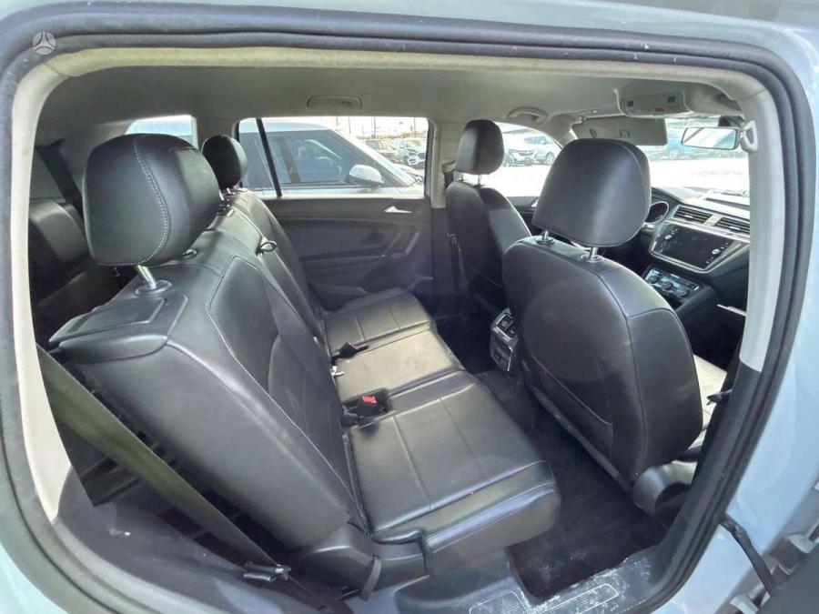Balts Volkswagen Tiguan Allspace 2018 Kauņa, ar dzinēja tilpumu 1.98 L un nobraukumu 200 tūkst. km par 13999 €, foto 14 vietnē AUTOMOTO.COM.LV
