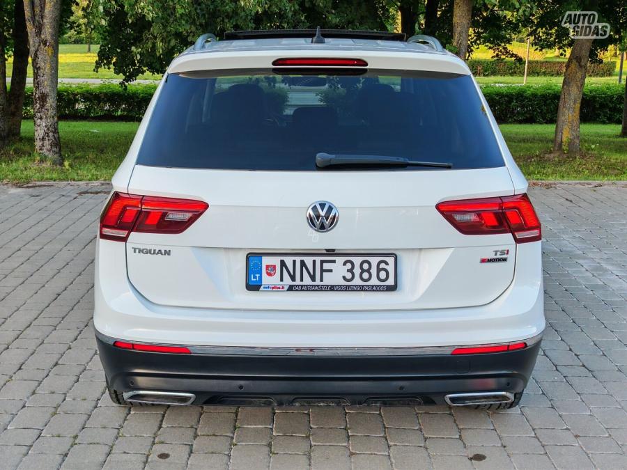 Balts Volkswagen Tiguan Allspace 2018 Kauņa, ar dzinēja tilpumu 2.00 L un nobraukumu 141 tūkst. km par 17900 €, foto 7 vietnē AUTOMOTO.COM.LV