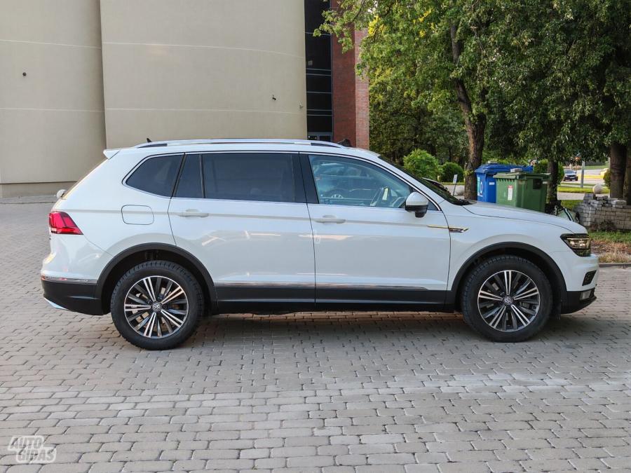 Balts Volkswagen Tiguan Allspace 2018 Kauņa, ar dzinēja tilpumu 2.00 L un nobraukumu 141 tūkst. km par 17900 €, foto 9 vietnē AUTOMOTO.COM.LV