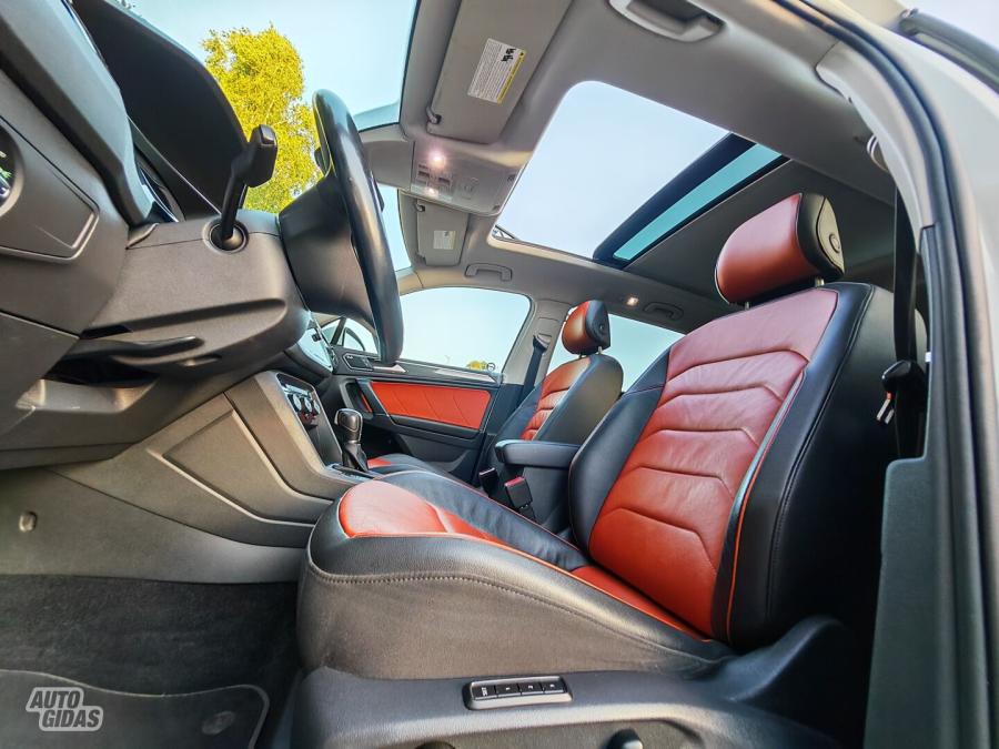 Balts Volkswagen Tiguan Allspace 2018 Kauņa, ar dzinēja tilpumu 2.00 L un nobraukumu 141 tūkst. km par 17900 €, foto 12 vietnē AUTOMOTO.COM.LV