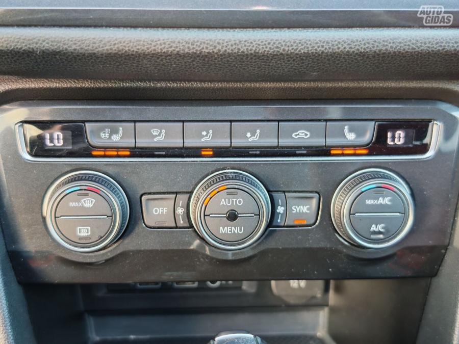Balts Volkswagen Tiguan Allspace 2018 Kauņa, ar dzinēja tilpumu 2.00 L un nobraukumu 141 tūkst. km par 17900 €, foto 17 vietnē AUTOMOTO.COM.LV
