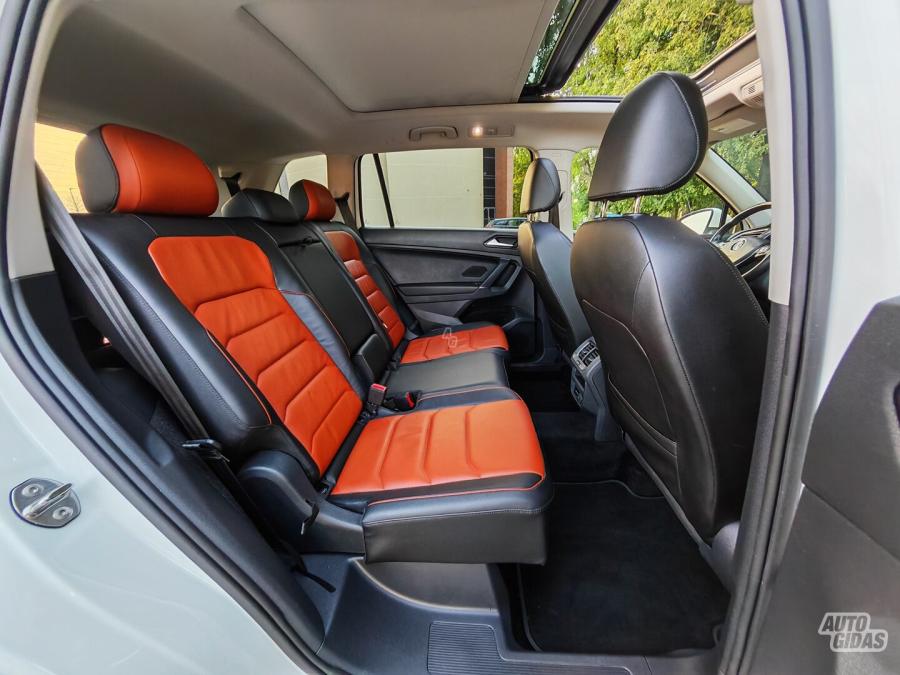Balts Volkswagen Tiguan Allspace 2018 Kauņa, ar dzinēja tilpumu 2.00 L un nobraukumu 141 tūkst. km par 17900 €, foto 23 vietnē AUTOMOTO.COM.LV