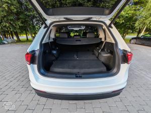 Balts Volkswagen Tiguan Allspace 2018 Kauņa, ar dzinēja tilpumu 2.00 L un nobraukumu 141 tūkst. km par 17900 €, foto 33 vietnē AUTOMOTO.COM.LV