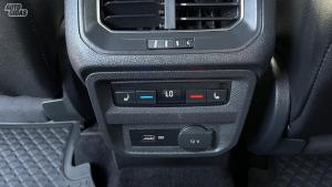 Balts Volkswagen Tiguan Allspace 2018 Marijampole, ar dzinēja tilpumu 2.00 L un nobraukumu 218 tūkst. km par 16250 €, foto 21 vietnē AUTOMOTO.COM.LV