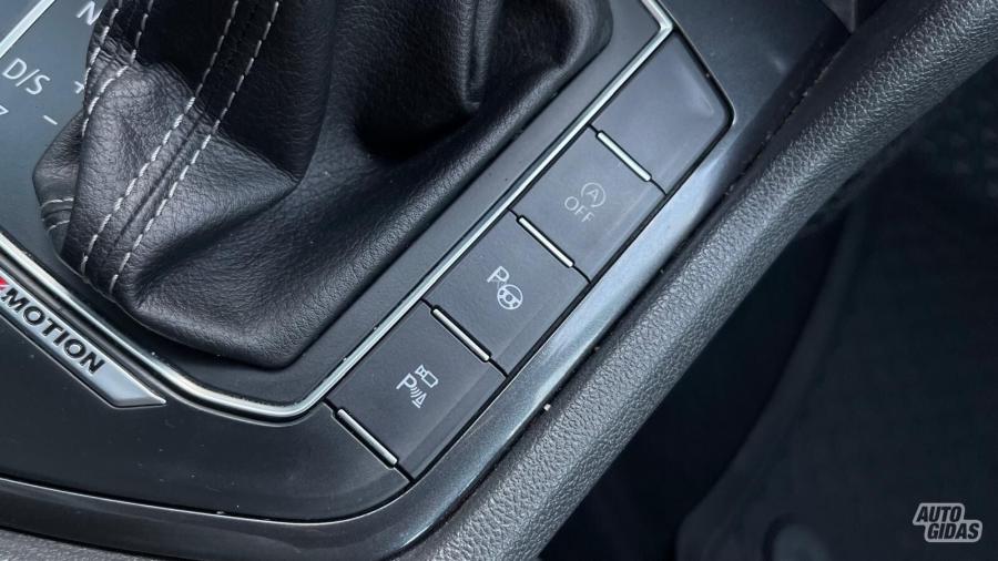 Balts Volkswagen Tiguan Allspace 2018 Marijampole, ar dzinēja tilpumu 2.00 L un nobraukumu 218 tūkst. km par 16250 €, foto 22 vietnē AUTOMOTO.COM.LV