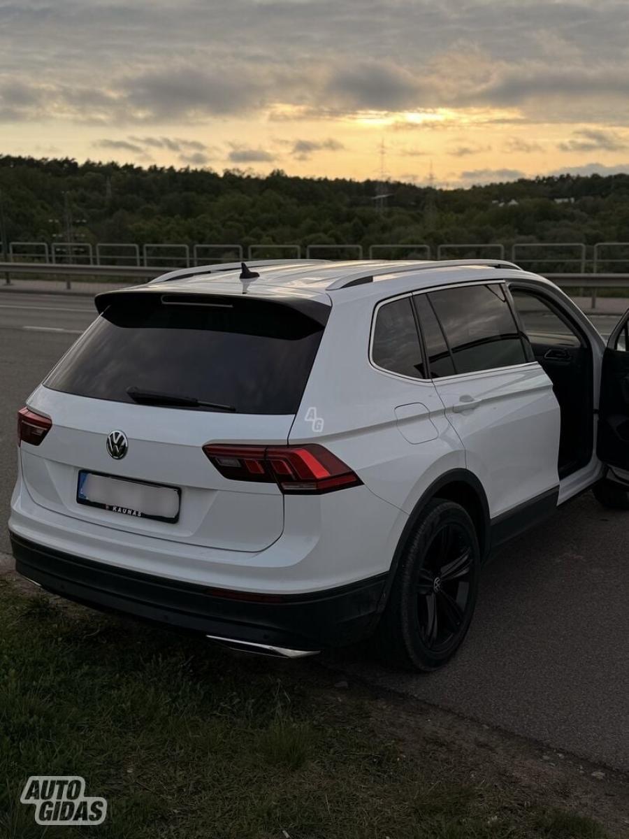 Balts Volkswagen Tiguan Allspace 2019 Kauņa, ar dzinēja tilpumu 2.00 L un nobraukumu 282 tūkst. km par 14900 €, foto 4 vietnē AUTOMOTO.COM.LV