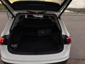 Balts Volkswagen Tiguan Allspace 2019 Kauņa, ar dzinēja tilpumu 2.00 L un nobraukumu 282 tūkst. km par 14900 €, foto 5 vietnē AUTOMOTO.COM.LV