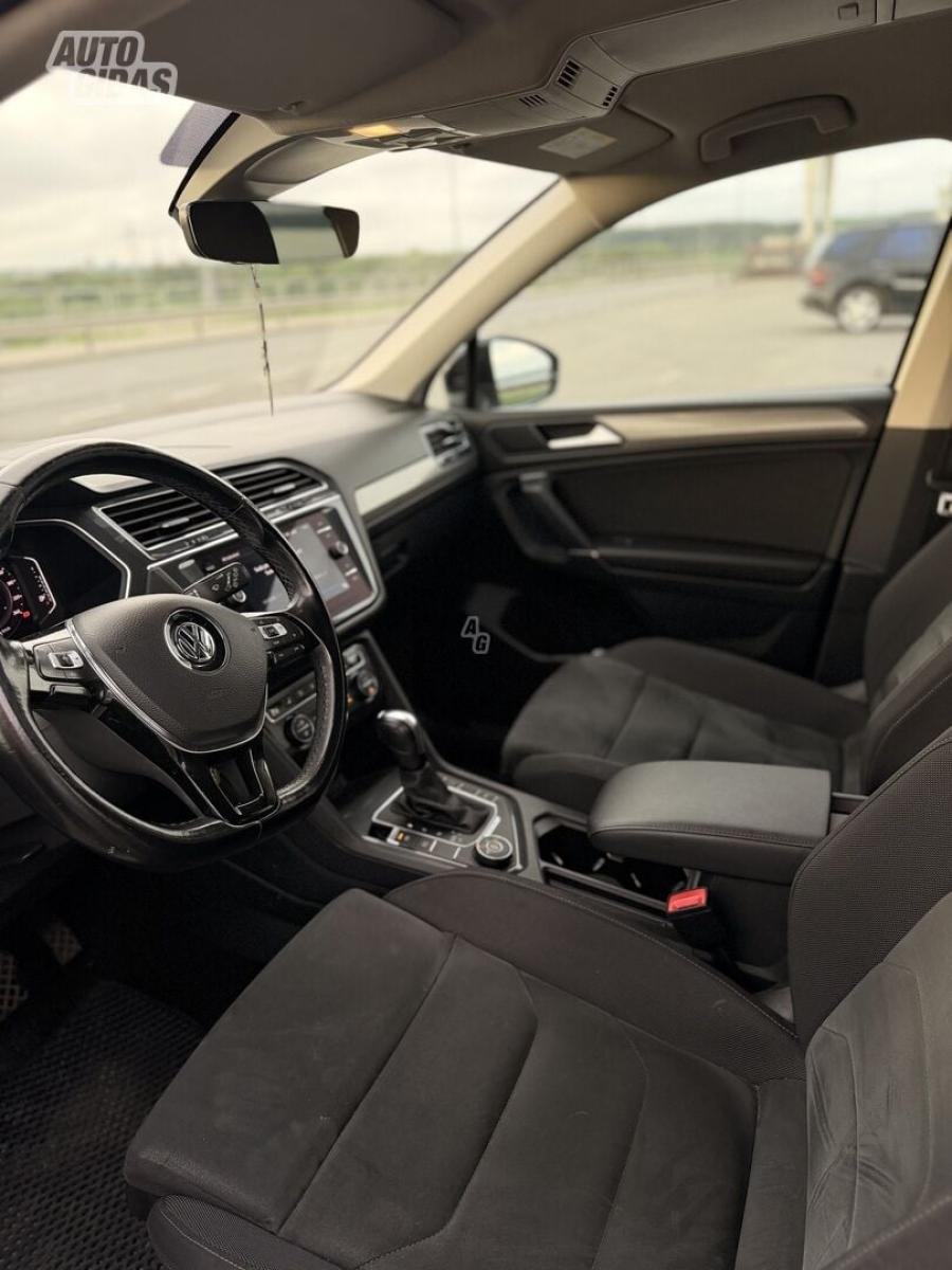 Balts Volkswagen Tiguan Allspace 2019 Kauņa, ar dzinēja tilpumu 2.00 L un nobraukumu 282 tūkst. km par 14900 €, foto 7 vietnē AUTOMOTO.COM.LV