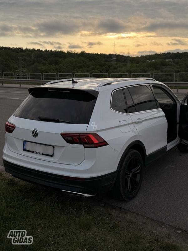Белый Фольксваген Tiguan Allspace 2019 в Каунас, объемом двигателя 2.00 л и пробегом 282 тыс. км за 14900 €, фото 3 на AUTOMOTO.COM.LV