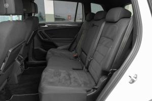 White Volkswagen Tiguan Allspace 2019 in Vilnius, with an engine capacity of 1.97 L and mileage of 186 thousand km for 16950 €, photo 17 on AUTOMOTO.COM.LV