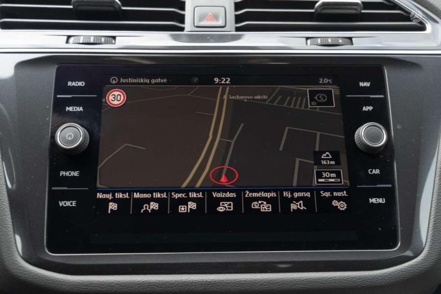 White Volkswagen Tiguan Allspace 2019 in Vilnius, with an engine capacity of 1.97 L and mileage of 186 thousand km for 16950 €, photo 25 on AUTOMOTO.COM.LV