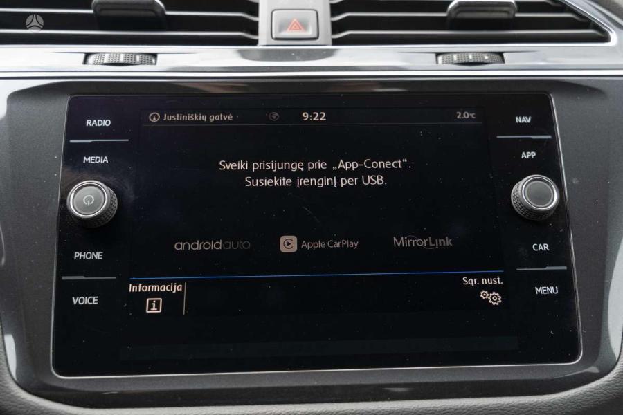 White Volkswagen Tiguan Allspace 2019 in Vilnius, with an engine capacity of 1.97 L and mileage of 186 thousand km for 16950 €, photo 27 on AUTOMOTO.COM.LV