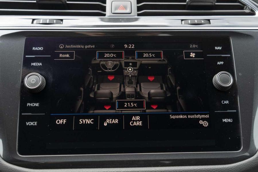White Volkswagen Tiguan Allspace 2019 in Vilnius, with an engine capacity of 1.97 L and mileage of 186 thousand km for 16950 €, photo 28 on AUTOMOTO.COM.LV