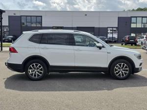 Белый Фольксваген Tiguan Allspace 2019 в Ионава, объемом двигателя 2.00 л и пробегом 270 тыс. км за 15900 €, фото 7 на AUTOMOTO.COM.LV