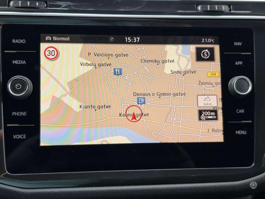 Белый Фольксваген Tiguan Allspace 2019 в Ионава, объемом двигателя 2.00 л и пробегом 270 тыс. км за 15900 €, фото 21 на AUTOMOTO.COM.LV