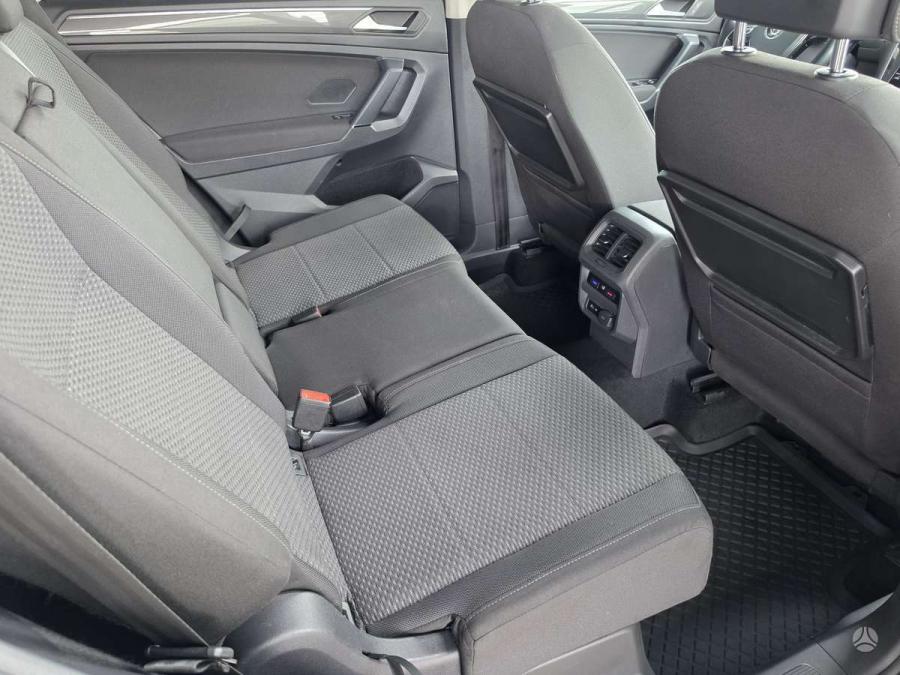 Белый Фольксваген Tiguan Allspace 2019 в Ионава, объемом двигателя 2.00 л и пробегом 270 тыс. км за 14700 €, фото 31 на AUTOMOTO.COM.LV