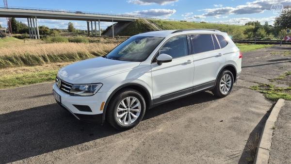 White Volkswagen Tiguan Allspace 2019 in Akmene, with an engine capacity of 2.00 L and mileage of 80 thousand km for 14200 €, photo 8 on AUTOMOTO.COM.LV
