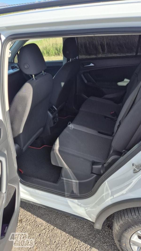 White Volkswagen Tiguan Allspace 2019 in Akmene, with an engine capacity of 2.00 L and mileage of 80 thousand km for 14200 €, photo 11 on AUTOMOTO.COM.LV