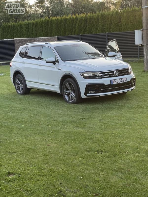 Volkswagen Tiguan Allspace 2019 Viļņa vietnē Balts Volkswagen Tiguan Allspace 2019 Viļņa, ar dzinēja tilpumu 2.00 L un nobraukumu 68 tūkst. km par 20500 €, foto 1 vietnē AUTOMOTO.COM.LV