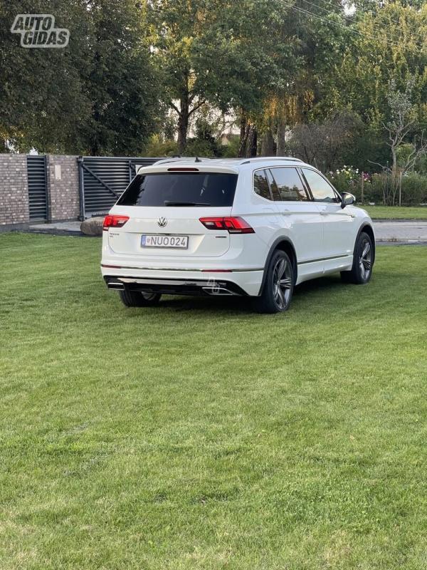 Volkswagen Tiguan Allspace 2019 Viļņa vietnē Balts Volkswagen Tiguan Allspace 2019 Viļņa, ar dzinēja tilpumu 2.00 L un nobraukumu 68 tūkst. km par 20500 €, foto 3 vietnē AUTOMOTO.COM.LV